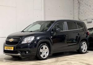 Black Chevrolet Orlando 2012 in Klaipeda, with an engine capacity of 2.00 L and mileage of 205 thousand km for 5999 €, photo 11 on AUTOMOTO.COM.LV