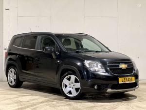 Black Chevrolet Orlando 2012 in Klaipeda, with an engine capacity of 2.00 L and mileage of 205 thousand km for 5999 €, photo 26 on AUTOMOTO.COM.LV