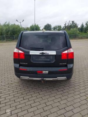 Black Chevrolet Orlando 2013 in Marijampole, with an engine capacity of 2.00 L and mileage of 220 thousand km for 3800 €, photo 7 on AUTOMOTO.COM.LV