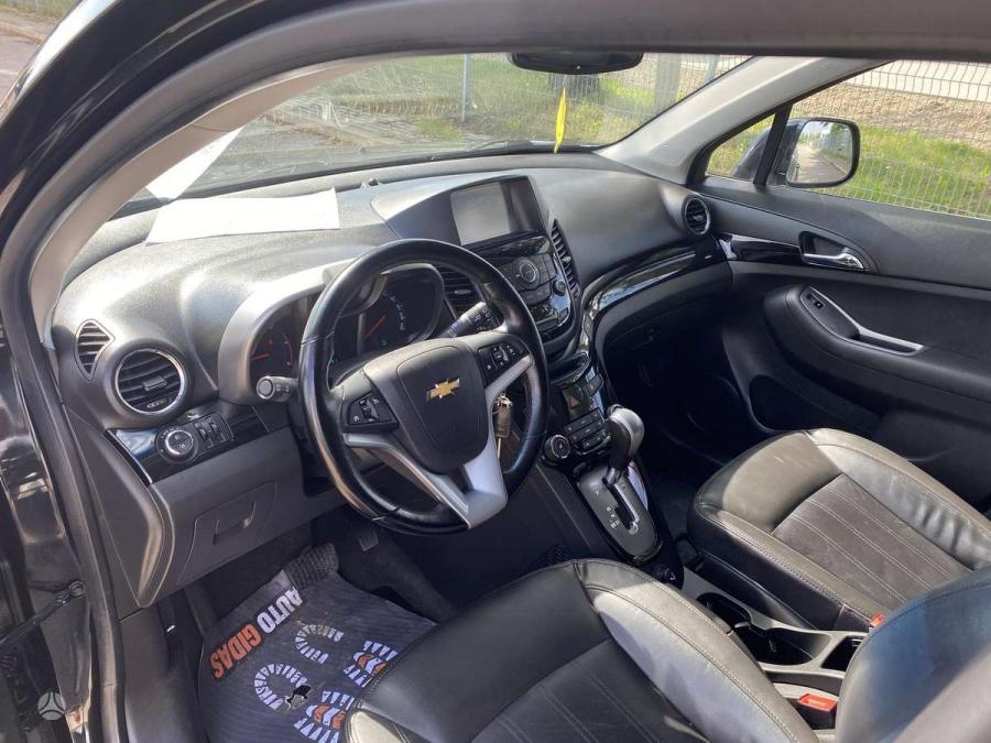 Melns Chevrolet Orlando 2013 Marijampole, ar dzinēja tilpumu 2.00 L un nobraukumu 226 tūkst. km par 3999 €, foto 12 vietnē AUTOMOTO.COM.LV