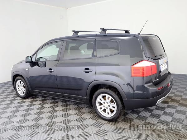 Black Chevrolet Orlando 2011 in Tallinn, with an engine capacity of 1.80 L and mileage of 279 thousand km for 2799 €, photo 4 on AUTOMOTO.COM.LV