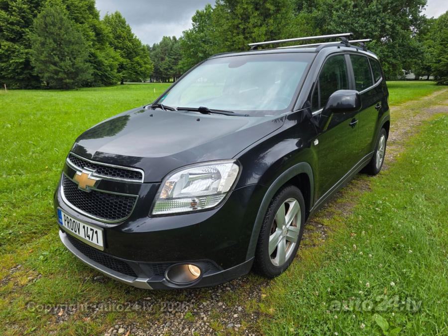 Black Chevrolet Orlando 2011 in Parnu, with an engine capacity of 2.00 L and mileage of 328 thousand km for 4790 €, photo 1 on AUTOMOTO.COM.LV