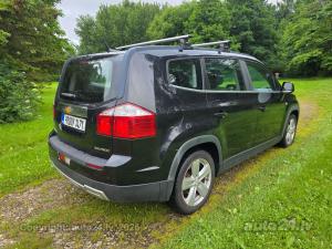 Black Chevrolet Orlando 2011 in Parnu, with an engine capacity of 2.00 L and mileage of 328 thousand km for 4790 €, photo 7 on AUTOMOTO.COM.LV