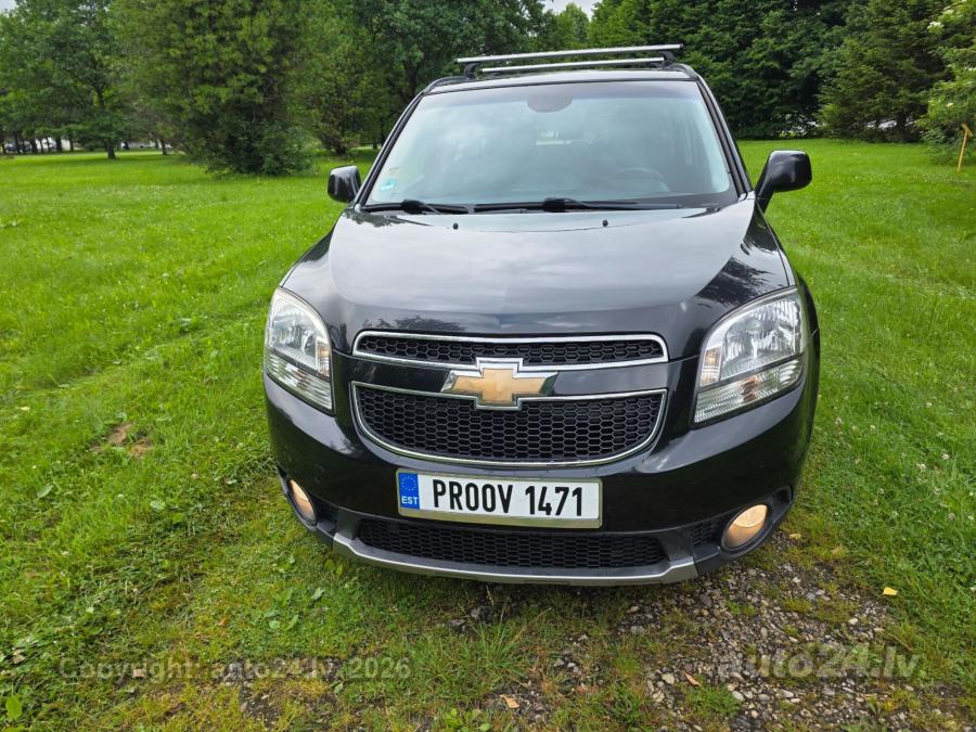 Black Chevrolet Orlando 2011 in Parnu, with an engine capacity of 2.00 L and mileage of 328 thousand km for 4790 €, photo 10 on AUTOMOTO.COM.LV