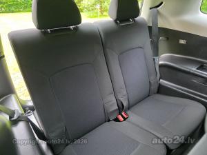 Black Chevrolet Orlando 2011 in Parnu, with an engine capacity of 2.00 L and mileage of 328 thousand km for 4790 €, photo 13 on AUTOMOTO.COM.LV
