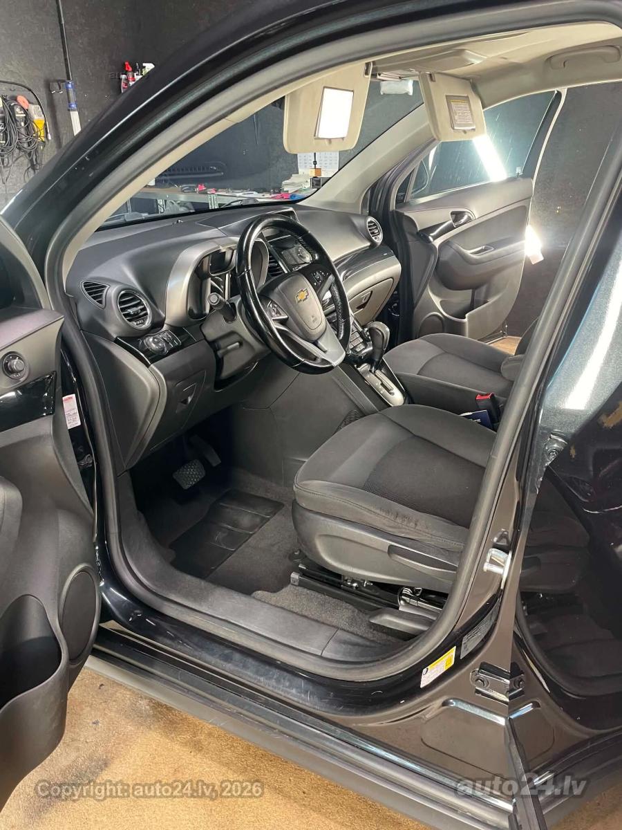 Melns Chevrolet Orlando 2012 Tallina, ar dzinēja tilpumu 2.00 L un nobraukumu 268 tūkst. km par 4900 €, foto 6 vietnē AUTOMOTO.COM.LV