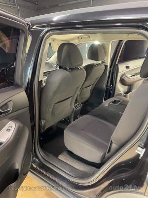 Melns Chevrolet Orlando 2012 Tallina, ar dzinēja tilpumu 2.00 L un nobraukumu 268 tūkst. km par 4900 €, foto 7 vietnē AUTOMOTO.COM.LV