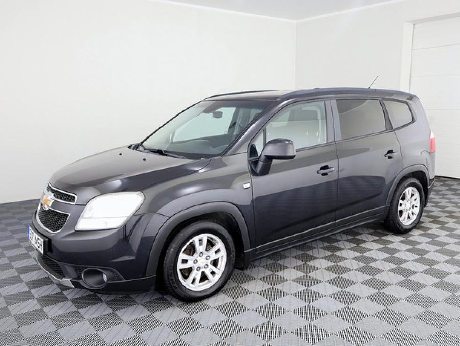 Melns Chevrolet Orlando 2012 Tallina, ar dzinēja tilpumu 2.00 L un nobraukumu 334 tūkst. km par 2799 €, foto 3 vietnē AUTOMOTO.COM.LV