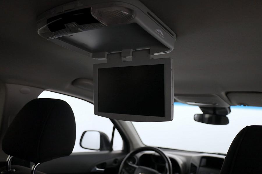 Melns Chevrolet Orlando 2012 Tallina, ar dzinēja tilpumu 2.00 L un nobraukumu 334 tūkst. km par 2799 €, foto 19 vietnē AUTOMOTO.COM.LV