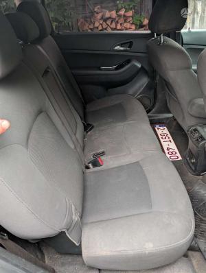 Brown Chevrolet Orlando 2012 in Alytus, with an engine capacity of 2.00 L and mileage of 320 thousand km for 1850 €, photo 9 on AUTOMOTO.COM.LV