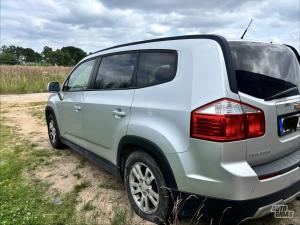 Pelēks Chevrolet Orlando 2011 Panevēža, ar dzinēja tilpumu 1.80 L un nobraukumu 255 tūkst. km par 2000 €, foto 5 vietnē AUTOMOTO.COM.LV