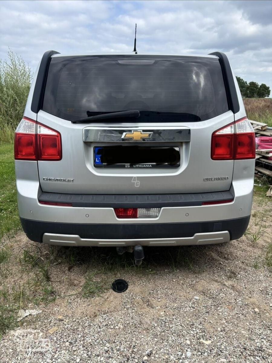 Pelēks Chevrolet Orlando 2011 Panevēža, ar dzinēja tilpumu 1.80 L un nobraukumu 255 tūkst. km par 2000 €, foto 8 vietnē AUTOMOTO.COM.LV