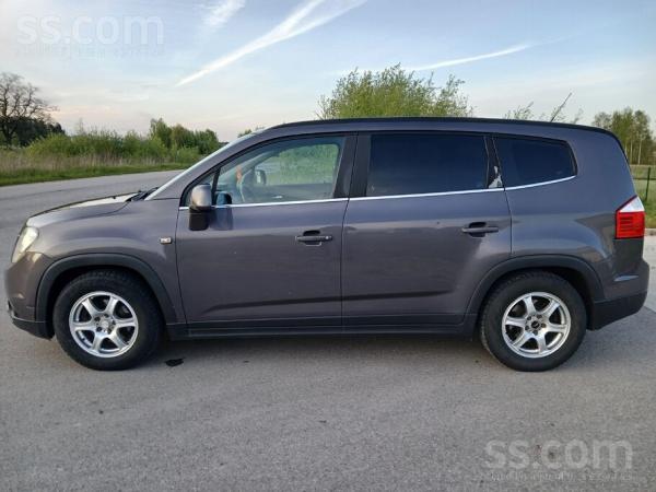 Pelēks Chevrolet Orlando 2011 Jelgava, ar dzinēja tilpumu 1.80 L un nobraukumu 331 tūkst. km par 7000 €, foto 5 vietnē AUTOMOTO.COM.LV