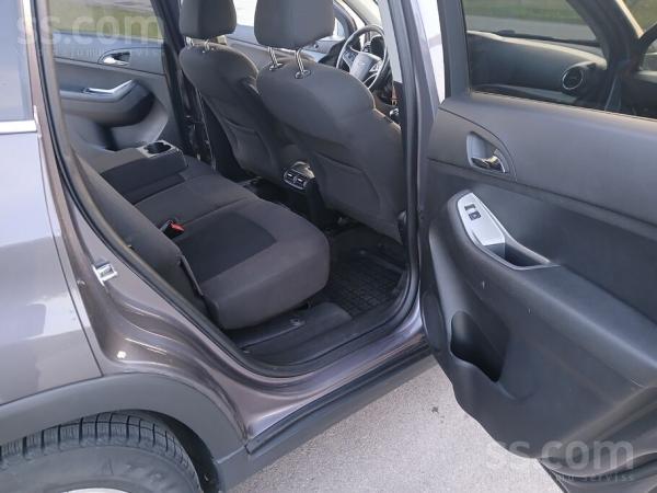 Pelēks Chevrolet Orlando 2011 Jelgava, ar dzinēja tilpumu 1.80 L un nobraukumu 331 tūkst. km par 7000 €, foto 9 vietnē AUTOMOTO.COM.LV