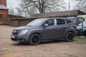 Grey Chevrolet Orlando 2011 in Grobiņa, with an engine capacity of 2.00 L and mileage of 163 thousand km for 5450 €, photo 4 on AUTOMOTO.COM.LV