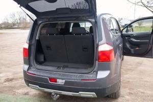 Grey Chevrolet Orlando 2011 in Grobiņa, with an engine capacity of 2.00 L and mileage of 163 thousand km for 5450 €, photo 20 on AUTOMOTO.COM.LV