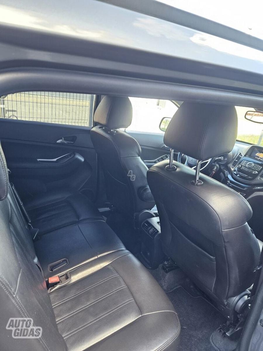 Grey Chevrolet Orlando 2011 in Kluonaliai, with an engine capacity of 2.00 L and mileage of 210 thousand km for 5199 €, photo 26 on AUTOMOTO.COM.LV
