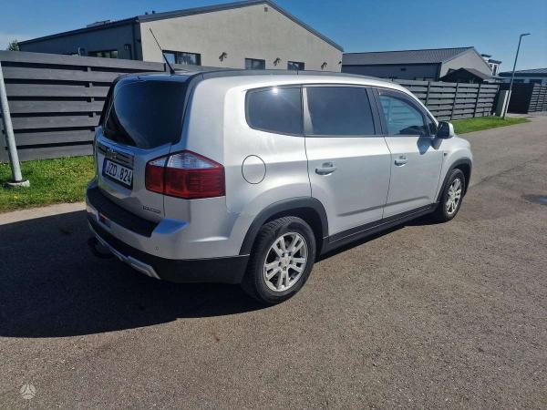 Grey Chevrolet Orlando 2011 in Klaipeda, with an engine capacity of 2.00 L and mileage of 256 thousand km for 4250 €, photo 7 on AUTOMOTO.COM.LV