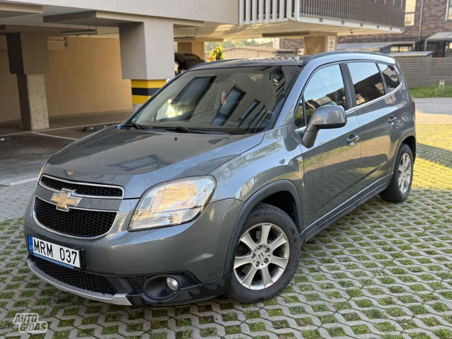 Pelēks Chevrolet Orlando 2011 Viļņa, ar dzinēja tilpumu 2.00 L un nobraukumu 252 tūkst. km par 2950 €, foto 1 vietnē AUTOMOTO.COM.LV