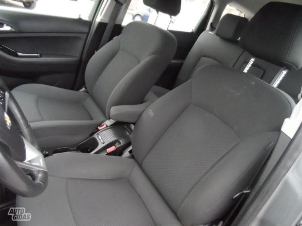 Pelēks Chevrolet Orlando 2012 Klaipėda, ar dzinēja tilpumu 2.00 L un nobraukumu 207 tūkst. km par 4990 €, foto 10 vietnē AUTOMOTO.COM.LV