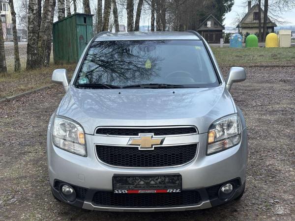 Grey Chevrolet Orlando 2012 in Utena, with an engine capacity of 2.00 L and mileage of 205 thousand km for 3750 €, photo 2 on AUTOMOTO.COM.LV