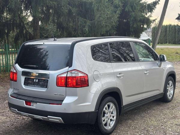 Grey Chevrolet Orlando 2012 in Utena, with an engine capacity of 2.00 L and mileage of 205 thousand km for 3750 €, photo 5 on AUTOMOTO.COM.LV