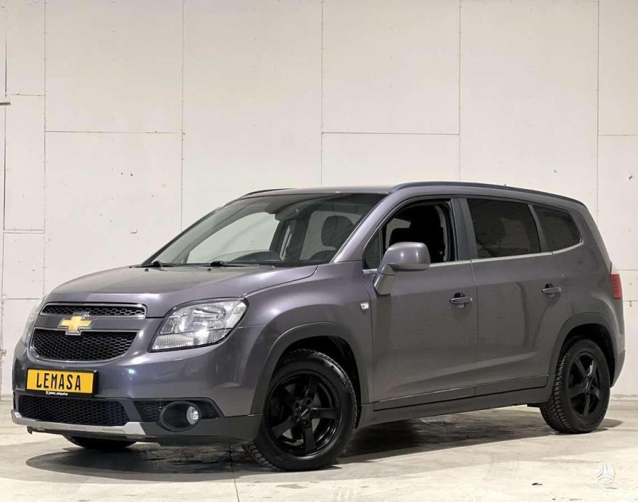 Grey Chevrolet Orlando 2012 in Klaipeda, with an engine capacity of 2.00 L and mileage of 361 thousand km for 4444 €, photo 1 on AUTOMOTO.COM.LV