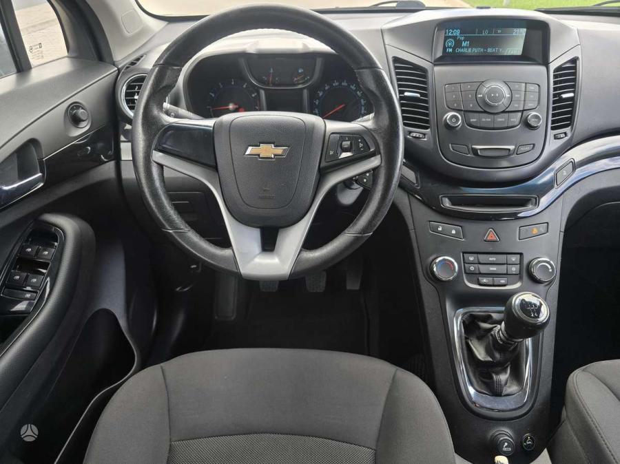 Pelēks Chevrolet Orlando 2012 Panevēža, ar dzinēja tilpumu 1.80 L un nobraukumu 318 tūkst. km par 3499 €, foto 18 vietnē AUTOMOTO.COM.LV