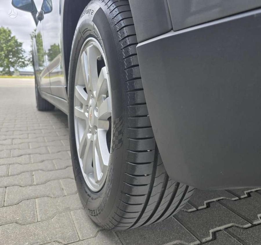 Pelēks Chevrolet Orlando 2012 Panevēža, ar dzinēja tilpumu 1.80 L un nobraukumu 318 tūkst. km par 3499 €, foto 26 vietnē AUTOMOTO.COM.LV