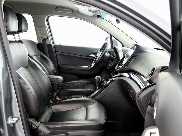 Grey Chevrolet Orlando 2011 in Tallinn, with an engine capacity of 2.00 L and mileage of 298 thousand km for 2999 €, photo 6 on AUTOMOTO.COM.LV