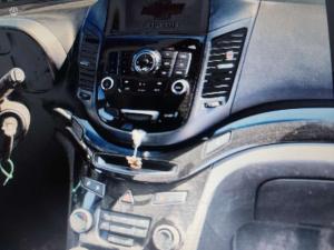 Grey Chevrolet Orlando 2011 in Siauliai, with an engine capacity of 2.00 L and mileage of 176 thousand km for 1450 €, photo 15 on AUTOMOTO.COM.LV