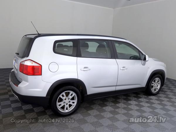 Pelēks Chevrolet Orlando 2012 Tallina, ar dzinēja tilpumu 1.80 L un nobraukumu 261 tūkst. km par 1999 €, foto 3 vietnē AUTOMOTO.COM.LV