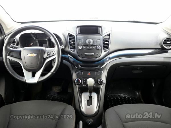 Pelēks Chevrolet Orlando 2012 Tallina, ar dzinēja tilpumu 1.80 L un nobraukumu 261 tūkst. km par 1999 €, foto 5 vietnē AUTOMOTO.COM.LV