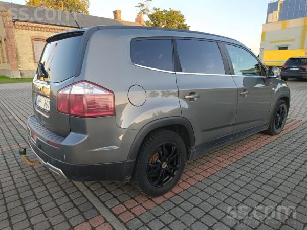 Шевроле Орландо 2012 в Кулдига на AUTOMOTO.COM.LV Серый Шевроле Орландо 2012 в Кулдига, объемом двигателя 2.00 л и пробегом 379 тыс. км за 4500 €, фото 5 на AUTOMOTO.COM.LV