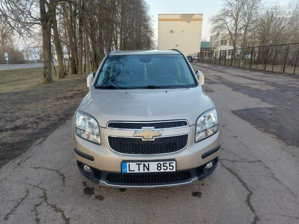 Chevrolet Orlando 2011 in Ukmerge, with an engine capacity of 2.00 L and mileage of 240 thousand km for 3500 €, photo 3 on AUTOMOTO.COM.LV