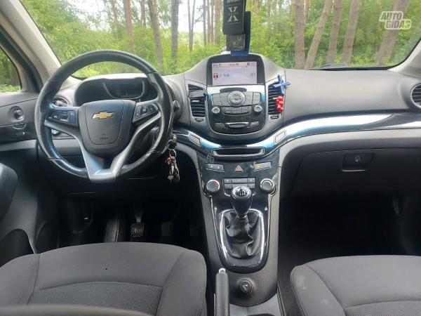 Chevrolet Orlando 2011 in Ukmerge, with an engine capacity of 2.00 L and mileage of 240 thousand km for 3300 €, photo 10 on AUTOMOTO.COM.LV