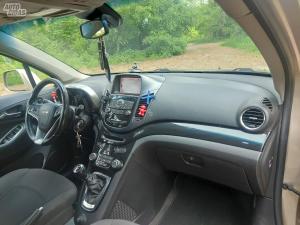 Chevrolet Orlando 2011 Ukmergė, ar dzinēja tilpumu 2.00 L un nobraukumu 240 tūkst. km par 3300 €, foto 12 vietnē AUTOMOTO.COM.LV