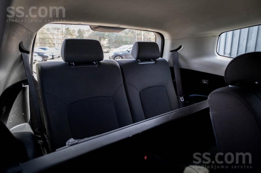Chevrolet Orlando 2011 in Riga, with an engine capacity of 2.00 L and mileage of 375 thousand km for 3990 €, photo 13 on AUTOMOTO.COM.LV
