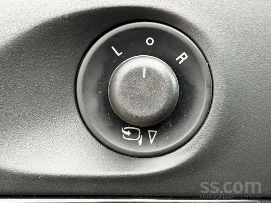 Chevrolet Orlando 2011 Rīga, ar dzinēja tilpumu 2.00 L un nobraukumu 256 tūkst. km par 3350 €, foto 11 vietnē AUTOMOTO.COM.LV