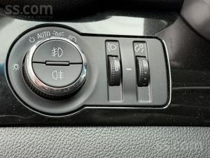 Chevrolet Orlando 2011 Rīga, ar dzinēja tilpumu 2.00 L un nobraukumu 256 tūkst. km par 3350 €, foto 12 vietnē AUTOMOTO.COM.LV