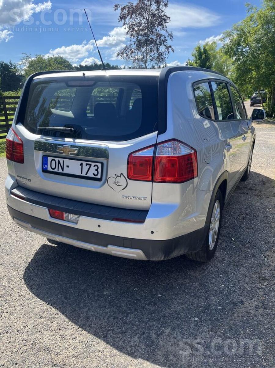 Chevrolet Orlando 2012 Rīga, ar dzinēja tilpumu 2.00 L un nobraukumu 253 tūkst. km par 4200 €, foto 4 vietnē AUTOMOTO.COM.LV