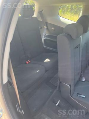 Chevrolet Orlando 2012 Rīga, ar dzinēja tilpumu 2.00 L un nobraukumu 253 tūkst. km par 4200 €, foto 9 vietnē AUTOMOTO.COM.LV