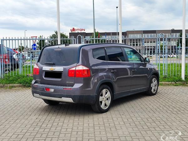 Chevrolet Orlando 2012 in Klaipeda on AUTOMOTO.COM.LV Chevrolet Orlando 2012 in Klaipeda, with an engine capacity of 2.00 L and mileage of 289 thousand km for 4500 €, photo 5 on AUTOMOTO.COM.LV