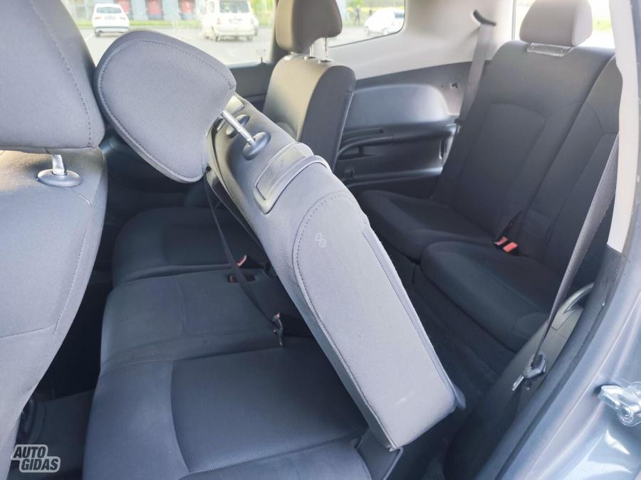 Chevrolet Orlando 2013 Viļņa, ar dzinēja tilpumu 2.00 L un nobraukumu 202 tūkst. km par 4450 €, foto 10 vietnē AUTOMOTO.COM.LV