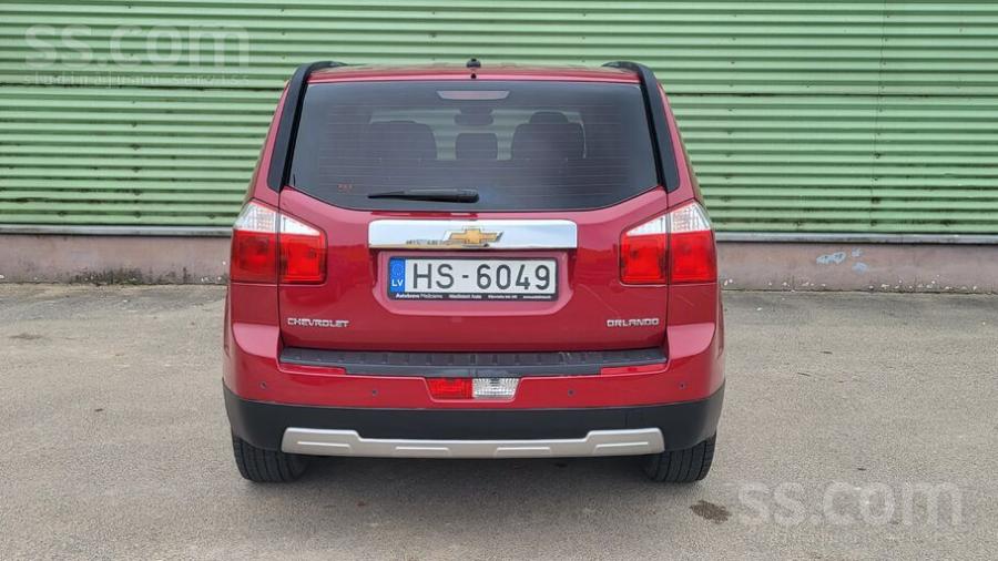 Red Chevrolet Orlando 2011 in Riga, with an engine capacity of 2.00 L and mileage of 250 thousand km for 3990 €, photo 7 on AUTOMOTO.COM.LV