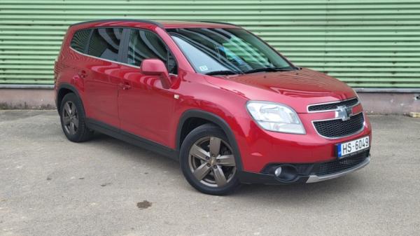 Red Chevrolet Orlando 2011 in Riga, with an engine capacity of 2.00 L and mileage of 250 thousand km for 3990 €, photo 5 on AUTOMOTO.COM.LV