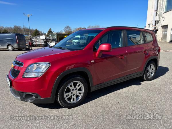 Red Chevrolet Orlando 2012 in Tallinn, with an engine capacity of 1.80 L and mileage of 131 thousand km for 5990 €, photo 2 on AUTOMOTO.COM.LV