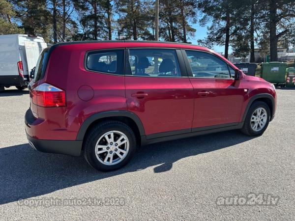 Red Chevrolet Orlando 2012 in Tallinn, with an engine capacity of 1.80 L and mileage of 131 thousand km for 5990 €, photo 8 on AUTOMOTO.COM.LV