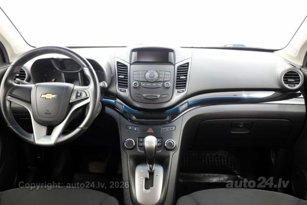 Sarkans Chevrolet Orlando 2012 Tallina, ar dzinēja tilpumu 1.80 L un nobraukumu 131 tūkst. km par 2799 €, foto 5 vietnē AUTOMOTO.COM.LV