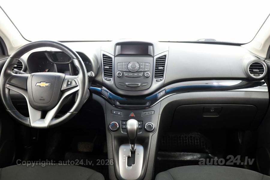 Red Chevrolet Orlando 2012 in Tallinn, with an engine capacity of 1.80 L and mileage of 131 thousand km for 2799 €, photo 6 on AUTOMOTO.COM.LV